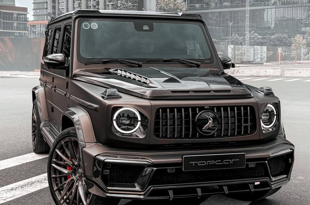 Mercedes G63 in full Inferno carbon fiber body kit / TopCar