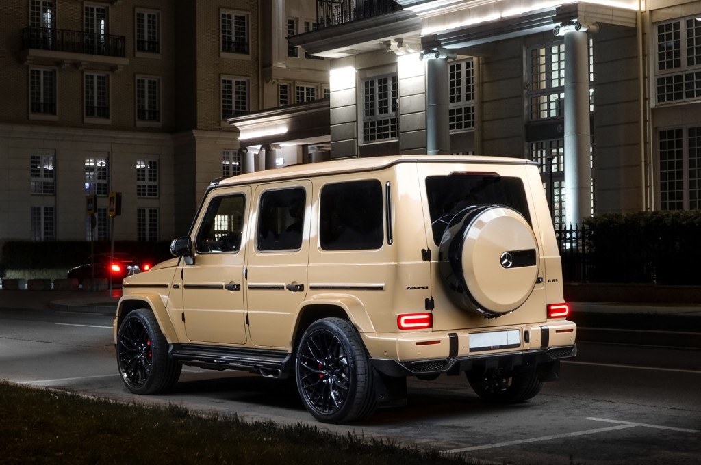 Desert style G63 with TopCar Design INFERNO Light Pack / TopCar