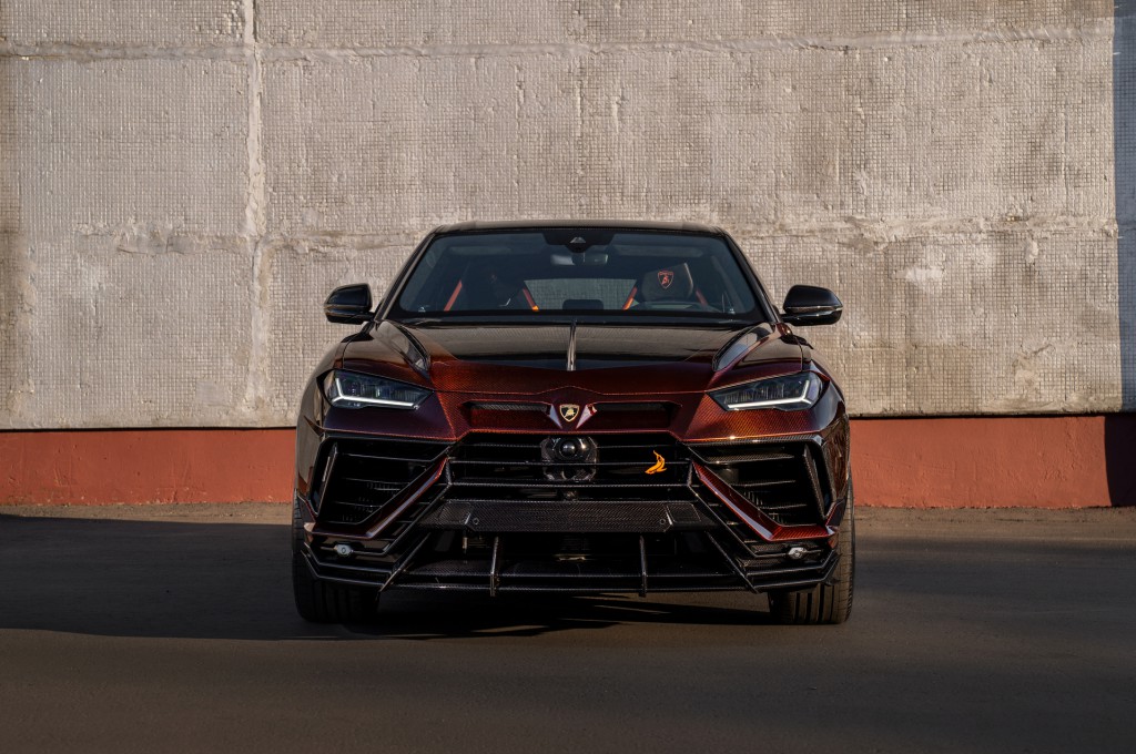 Lamborghini Urus R’Evo Stealth Edition ( 1 of 13 ) / TopCar