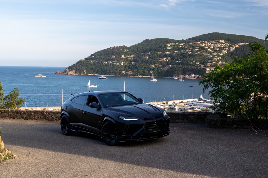 Urus R’Evo Stealth Edition 10/13 / TopCar