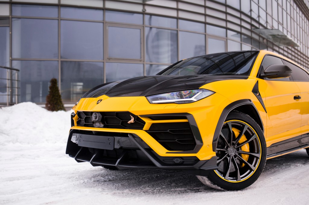 Lamborghini Urus Yellow stealth carbon edition 1/3 part 2 / TopCar