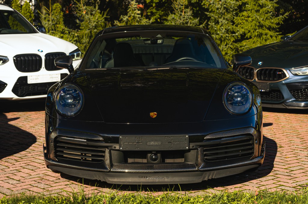 Tuning Porsche 992 Turbo S light pack / TopCar