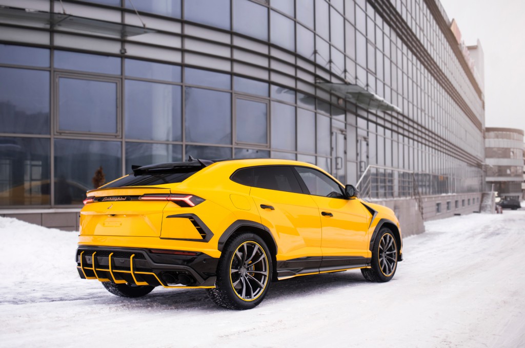Lamborghini Urus Yellow stealth carbon edition 1/3 part 2 / TopCar