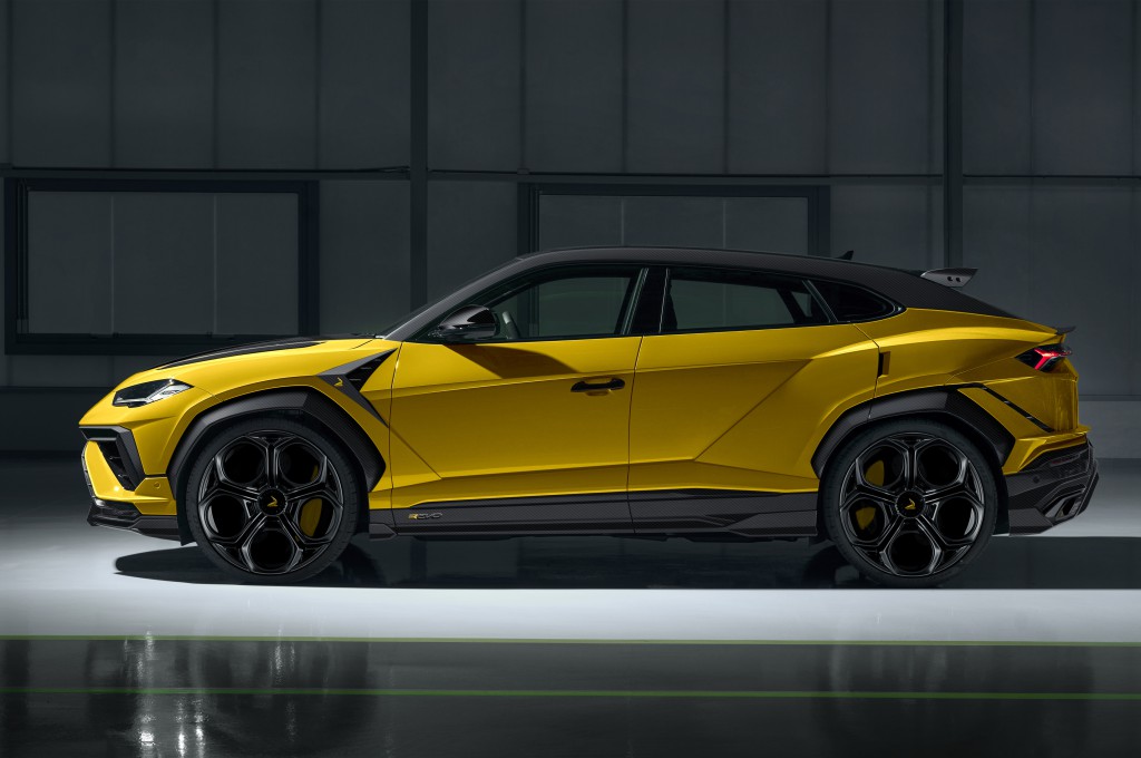 Urus R'Evo Limited Edition renders / TopCar